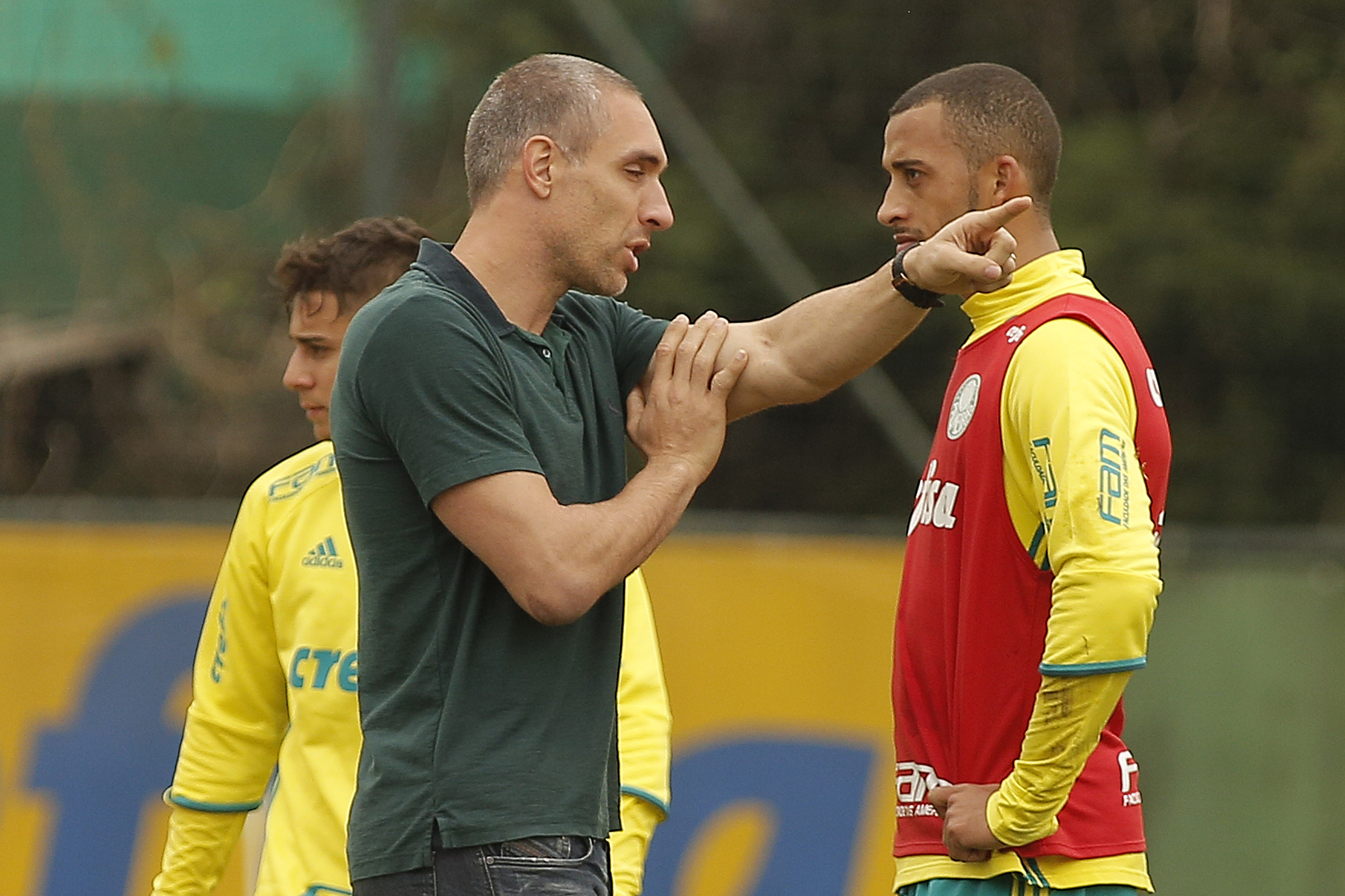 Prass visita treino e Palmeiras antecipa viagem a Chapecó | Jovem Pan