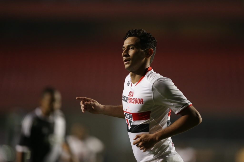 Ganso “endireita” o time, São Paulo goleia a Ponte e entra no G4 ...