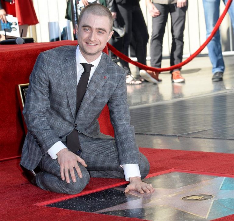 Daniel Radcliffe ganha estrela na Calçada da Fama de Hollywood | Jovem Pan