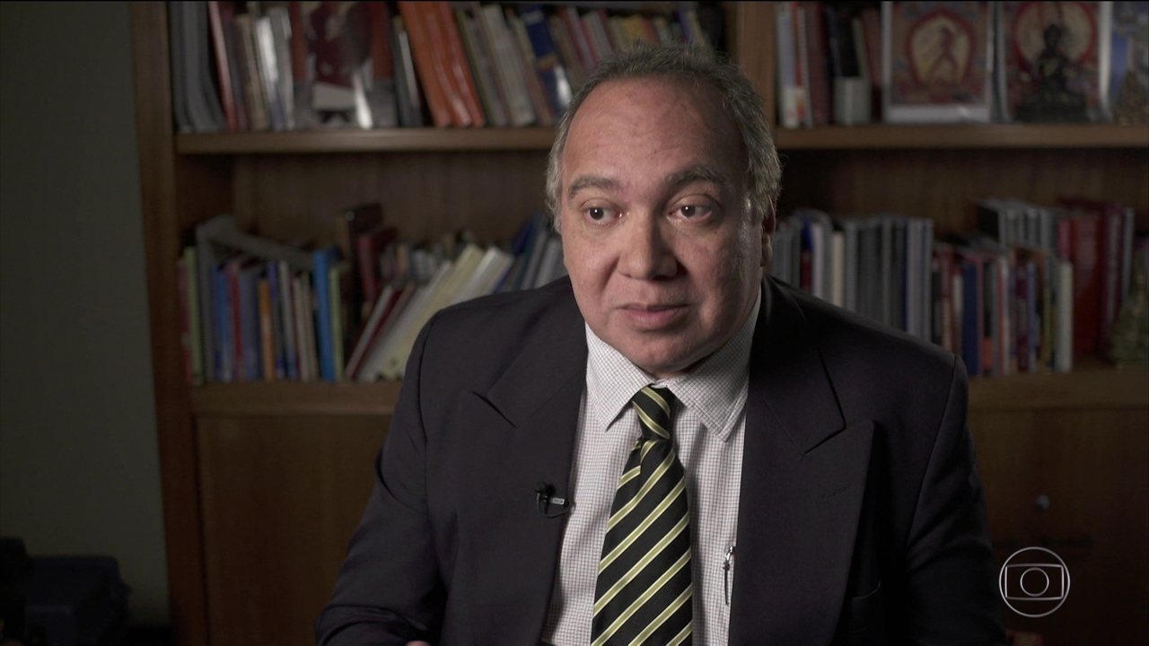 Juiz flagrado usando veículo de Eike Batista é condenado a oito anos de ...