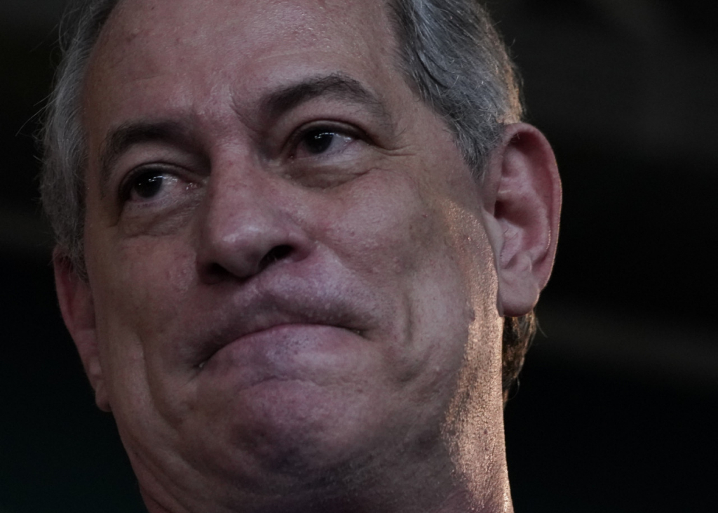 Ciro diz que foi mal interpretado e que quer “restaurar o império da ...