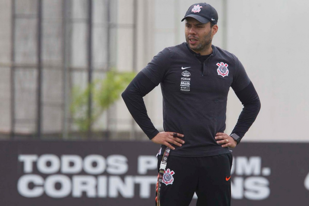 Jair Ventura define relacionados do Corinthians; Jadson e Sheik ficam ... Jair Ventura define relacionados do Corinthians; Jadson e Sheik ficam ...