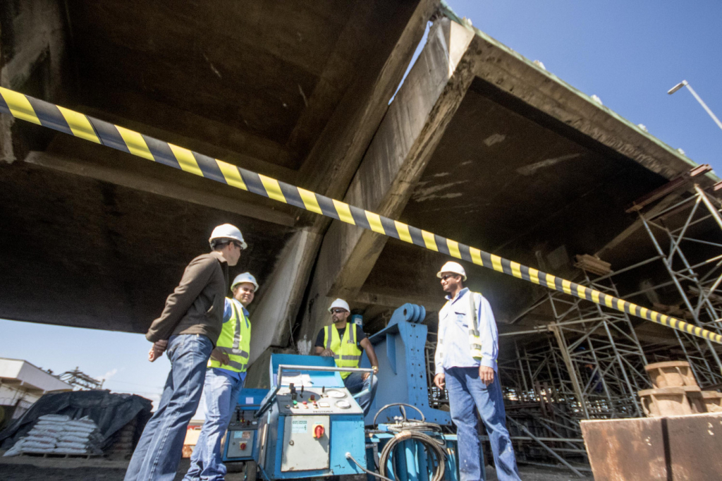 Seis Macacos São Instalados Para Erguer Viaduto Obras Vão Afetar