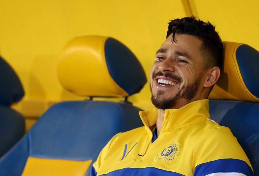Hoje na Arábia, Giuliano admite chateação por não ter ido à Copa, mas ... Hoje na Arábia, Giuliano admite chateação por não ter ido à Copa, mas ...