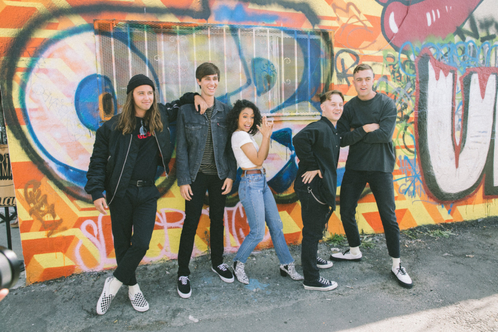 Drax Project lança clipe de música com Hailee Steinfeld; veja | Jovem Pan