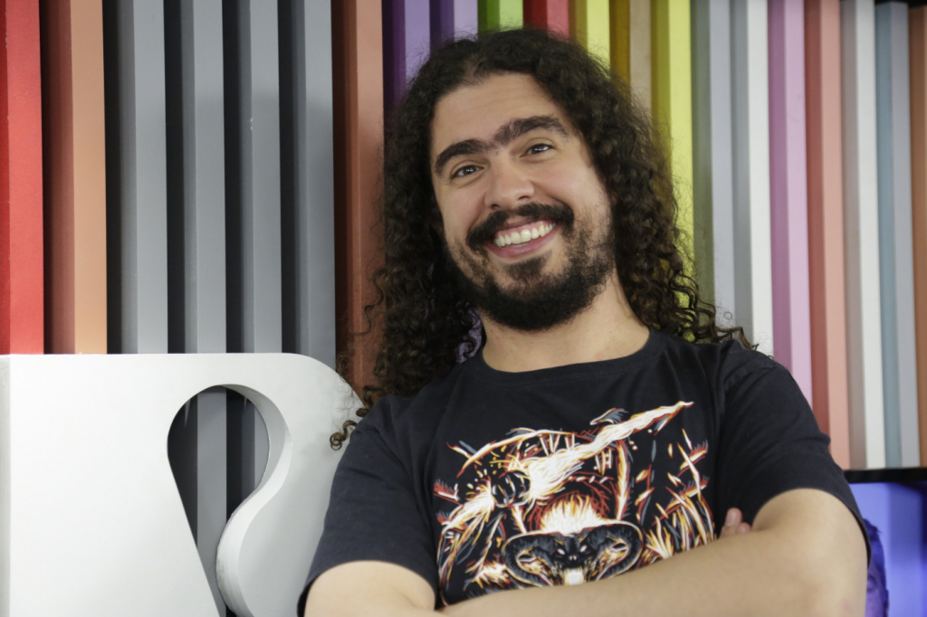 Pirula e Caio Coppolla debatem ciência e religião; assista | Jovem Pan