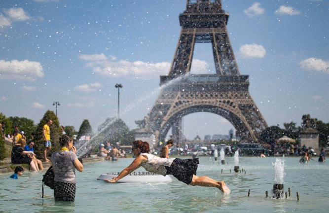 Em onda de calor, sul da França registra 45,1 graus, maior temperatura ...