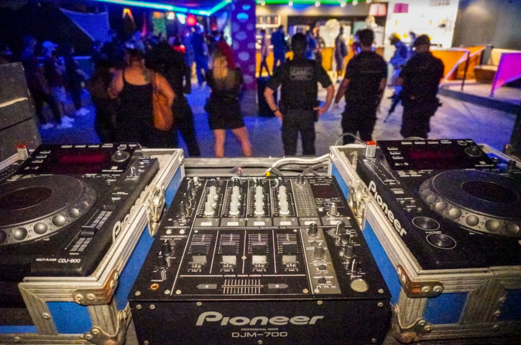 Mesa de DJ | Jovem Pan