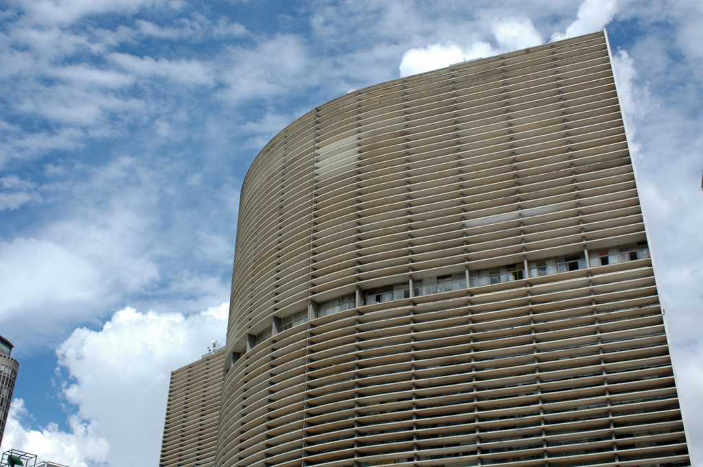 Após dez anos, prefeitura de SP aprova projeto de reforma do Edifício ...