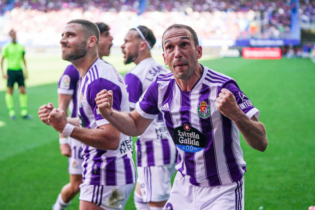 Real Valladolid vence e conquista retorno à Primeira Divisão da Espanha ...