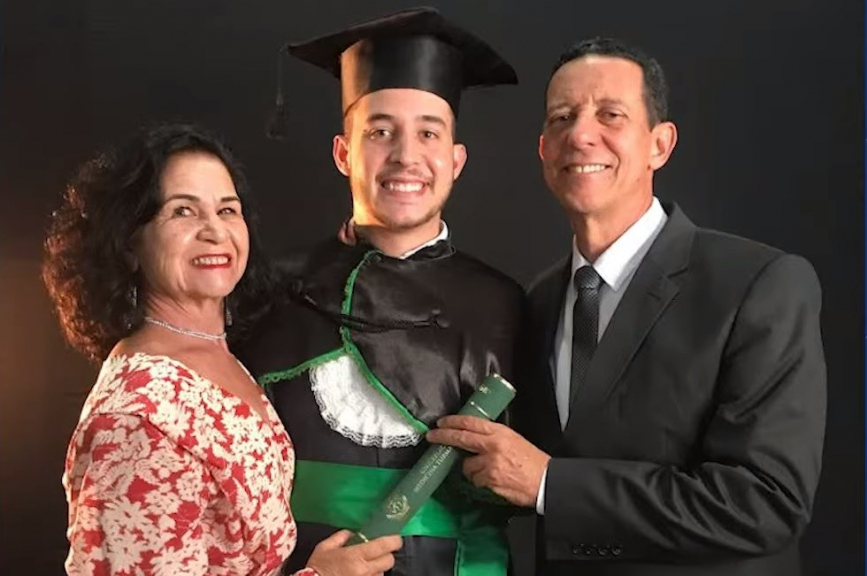 Morre Vítor Trindade, filho do comentarista José Maria Trindade, aos 27 ...