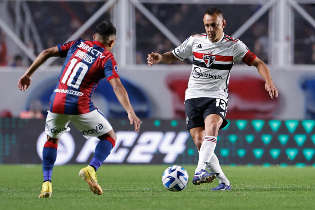 São Paulo perde para o San Lorenzo pela ida das oitavas de final da ...