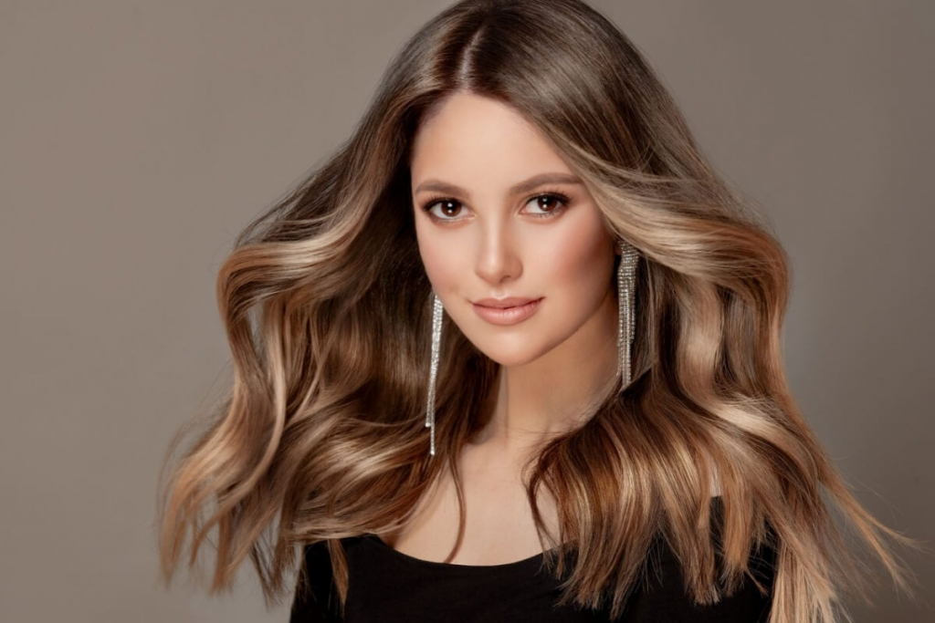 Tendência do moreno iluminado retorna com contraste intenso | Jovem Pan