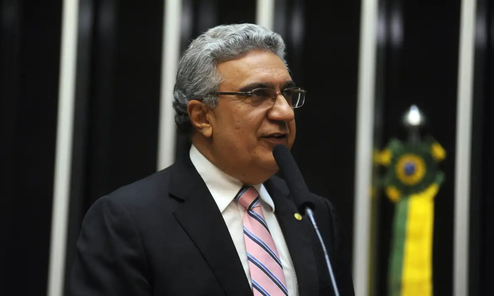 Laurez Moreira assume governo do Tocantins e exonera secretariado após ...
